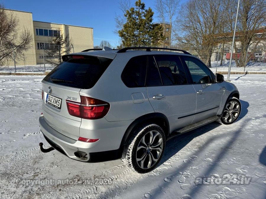 Grey BMW X5 2010 in Tartu, with an engine capacity of 3.00 L and mileage of 315 thousand km for 9499 €, photo 2 on AUTOMOTO.COM.LV