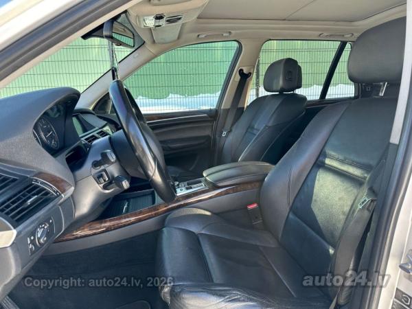 Pelēks BMW X5 2010 Tartu, ar dzinēja tilpumu 3.00 L un nobraukumu 315 tūkst. km par 9499 €, foto 11 vietnē AUTOMOTO.COM.LV