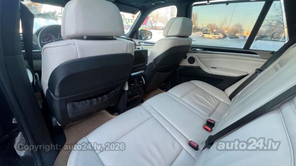 Pelēks BMW X5 2010 Tallina, ar dzinēja tilpumu 3.00 L un nobraukumu 229 tūkst. km par 13500 €, foto 11 vietnē AUTOMOTO.COM.LV