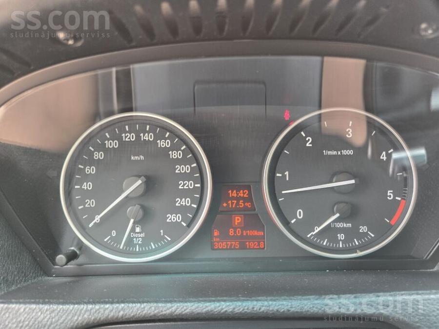 Pelēks BMW X5 2010 Jelgava, ar dzinēja tilpumu 3.00 L un nobraukumu 306 tūkst. km par 9850 €, foto 12 vietnē AUTOMOTO.COM.LV