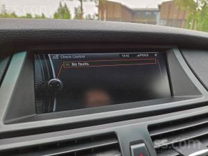 Pelēks BMW X5 2010 Jelgava, ar dzinēja tilpumu 3.00 L un nobraukumu 306 tūkst. km par 9850 €, foto 21 vietnē AUTOMOTO.COM.LV