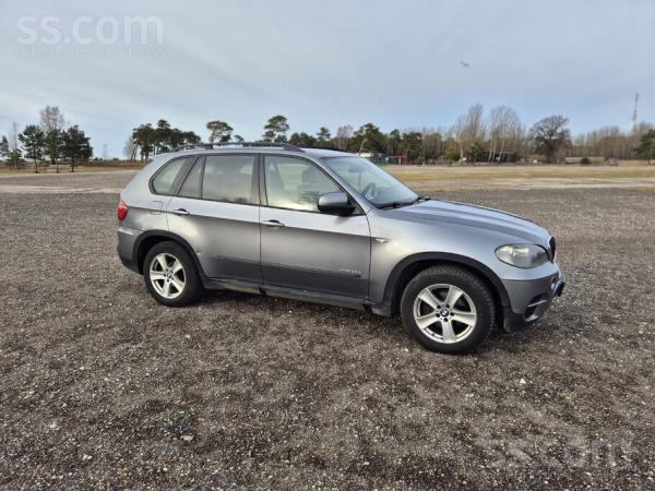Pelēks BMW X5 2010 Kuldīga, ar dzinēja tilpumu 3.00 L un nobraukumu 370 tūkst. km par 9900 €, foto 5 vietnē AUTOMOTO.COM.LV