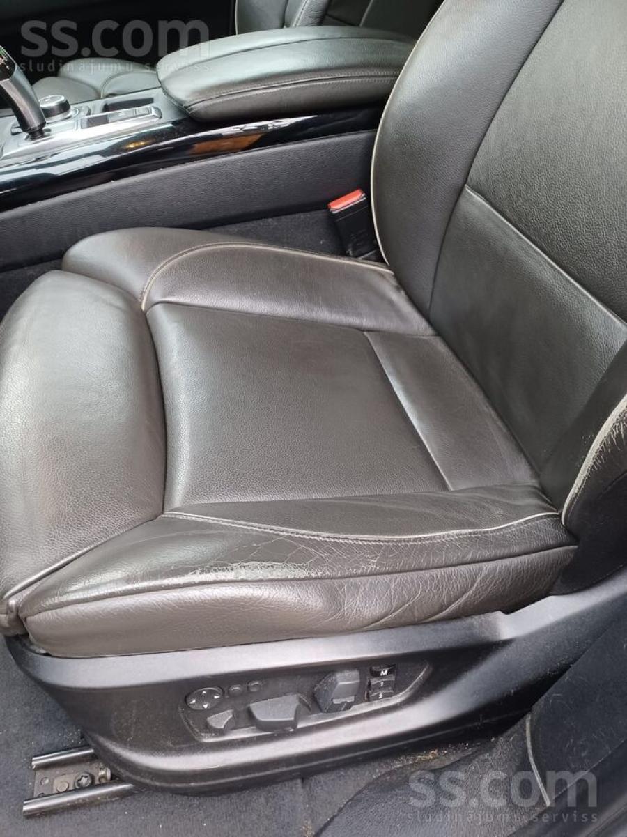 Pelēks BMW X5 2010 Rīga, ar dzinēja tilpumu 3.00 L un nobraukumu 272 tūkst. km par 10000 €, foto 5 vietnē AUTOMOTO.COM.LV