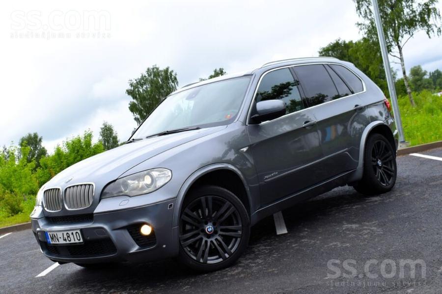 Pelēks BMW X5 2010 Rīga, ar dzinēja tilpumu 3.00 L un nobraukumu 358 tūkst. km par 12490 €, foto 4 vietnē AUTOMOTO.COM.LV