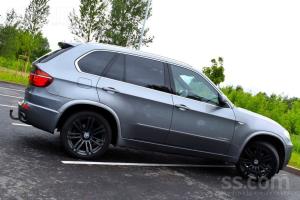 Pelēks BMW X5 2010 Rīga, ar dzinēja tilpumu 3.00 L un nobraukumu 358 tūkst. km par 12490 €, foto 9 vietnē AUTOMOTO.COM.LV