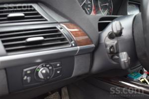 Pelēks BMW X5 2010 Rīga, ar dzinēja tilpumu 3.00 L un nobraukumu 358 tūkst. km par 12490 €, foto 20 vietnē AUTOMOTO.COM.LV