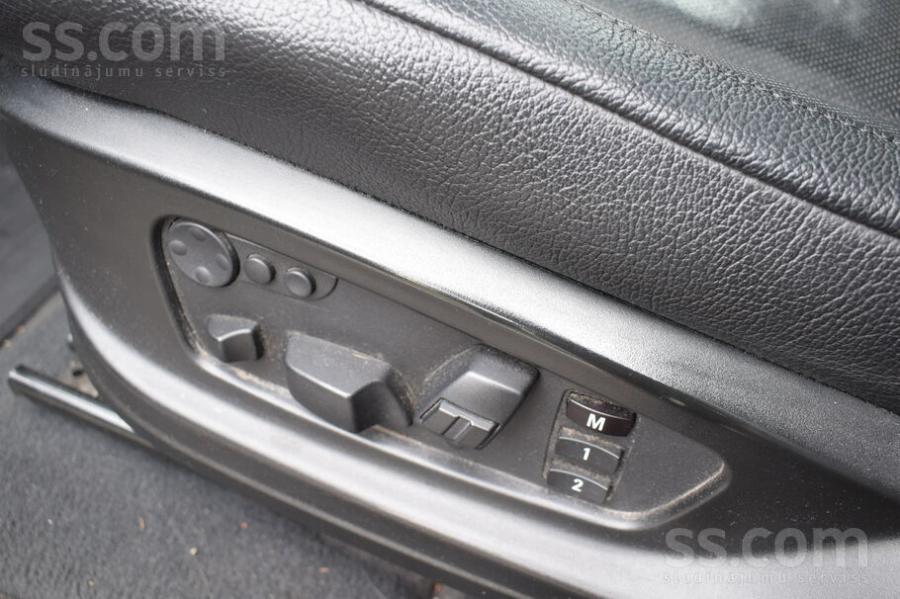 Pelēks BMW X5 2010 Rīga, ar dzinēja tilpumu 3.00 L un nobraukumu 358 tūkst. km par 12490 €, foto 21 vietnē AUTOMOTO.COM.LV