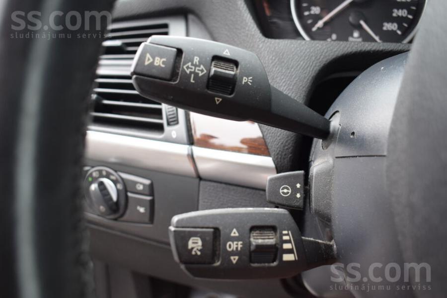 Pelēks BMW X5 2010 Rīga, ar dzinēja tilpumu 3.00 L un nobraukumu 358 tūkst. km par 12490 €, foto 22 vietnē AUTOMOTO.COM.LV