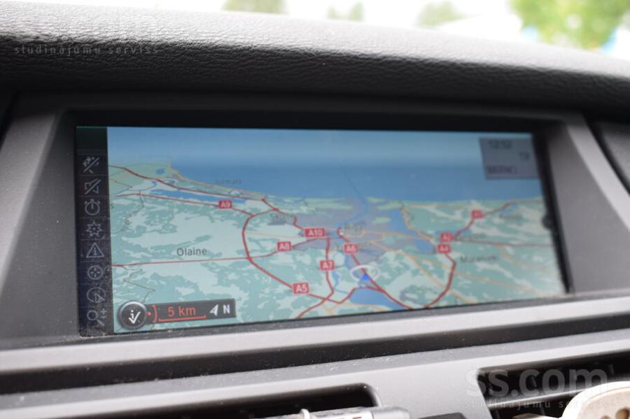 Pelēks BMW X5 2010 Rīga, ar dzinēja tilpumu 3.00 L un nobraukumu 358 tūkst. km par 12490 €, foto 26 vietnē AUTOMOTO.COM.LV