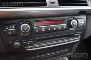Pelēks BMW X5 2010 Rīga, ar dzinēja tilpumu 3.00 L un nobraukumu 358 tūkst. km par 12490 €, foto 28 vietnē AUTOMOTO.COM.LV