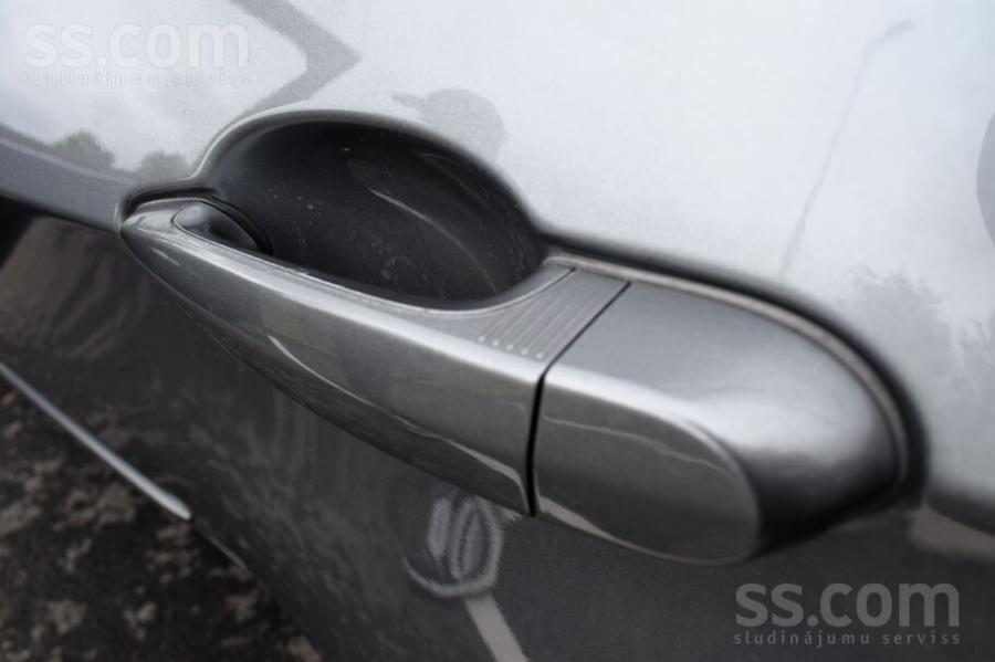 Pelēks BMW X5 2010 Rīga, ar dzinēja tilpumu 3.00 L un nobraukumu 358 tūkst. km par 12490 €, foto 33 vietnē AUTOMOTO.COM.LV
