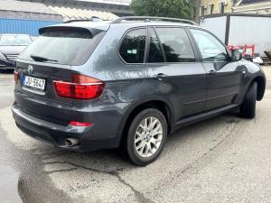 Серый БМВ Х5 2010 в Рига, объемом двигателя 3.00 л и пробегом 227 тыс. км за 11800 €, фото 7 на AUTOMOTO.COM.LV