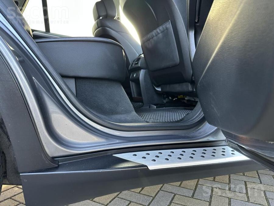 Pelēks BMW X5 2010 Tukums, ar dzinēja tilpumu 3.00 L un nobraukumu 303 tūkst. km par 7300 €, foto 14 vietnē AUTOMOTO.COM.LV