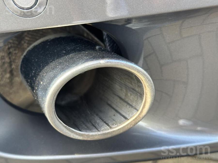 Pelēks BMW X5 2010 Tukums, ar dzinēja tilpumu 3.00 L un nobraukumu 303 tūkst. km par 7300 €, foto 16 vietnē AUTOMOTO.COM.LV
