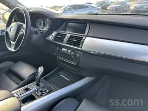 Pelēks BMW X5 2010 Tukums, ar dzinēja tilpumu 3.00 L un nobraukumu 303 tūkst. km par 7300 €, foto 41 vietnē AUTOMOTO.COM.LV