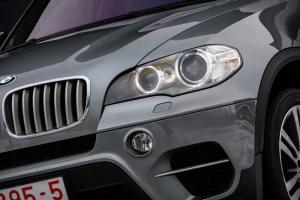 Grey BMW X5 2010 in Jelgava, with an engine capacity of 3.00 L and mileage of 285 thousand km for 12800 €, photo 4 on AUTOMOTO.COM.LV