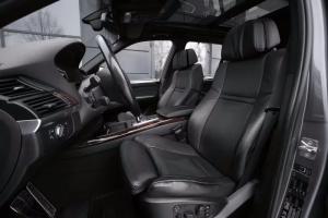 Grey BMW X5 2010 in Jelgava, with an engine capacity of 3.00 L and mileage of 285 thousand km for 12800 €, photo 11 on AUTOMOTO.COM.LV