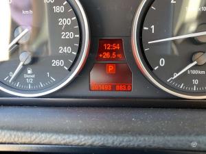 Grey BMW X5 2010 in Raseiniai, with an engine capacity of 2.99 L and mileage of 301 thousand km for 7300 €, photo 11 on AUTOMOTO.COM.LV
