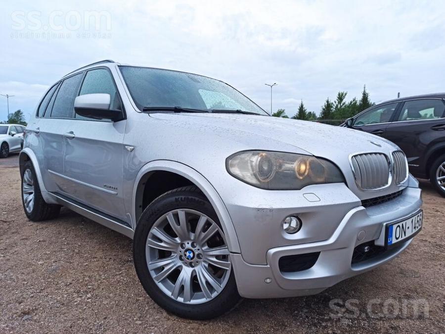 Pelēks BMW X5 2010 Daugavpils, ar dzinēja tilpumu 3.00 L un nobraukumu 0 tūkst. km par 10450 €, foto 3 vietnē AUTOMOTO.COM.LV