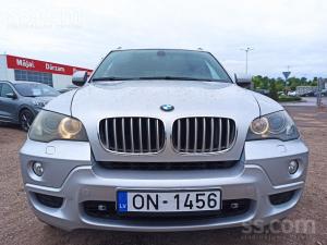 Pelēks BMW X5 2010 Daugavpils, ar dzinēja tilpumu 3.00 L un nobraukumu 0 tūkst. km par 10450 €, foto 4 vietnē AUTOMOTO.COM.LV