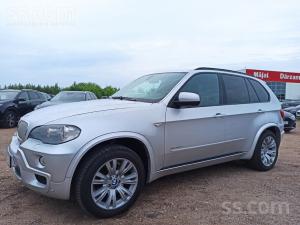 Pelēks BMW X5 2010 Daugavpils, ar dzinēja tilpumu 3.00 L un nobraukumu 0 tūkst. km par 10450 €, foto 5 vietnē AUTOMOTO.COM.LV