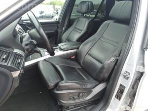 Pelēks BMW X5 2010 Daugavpils, ar dzinēja tilpumu 3.00 L un nobraukumu 0 tūkst. km par 10450 €, foto 15 vietnē AUTOMOTO.COM.LV
