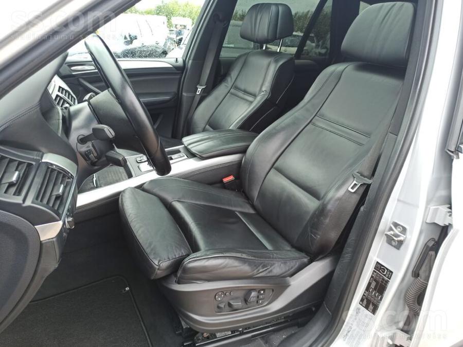 Pelēks BMW X5 2010 Daugavpils, ar dzinēja tilpumu 3.00 L un nobraukumu 0 tūkst. km par 10450 €, foto 15 vietnē AUTOMOTO.COM.LV