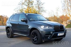 Pelēks BMW X5 2010 Rīga, ar dzinēja tilpumu 3.00 L un nobraukumu 280 tūkst. km par 11650 €, foto 3 vietnē AUTOMOTO.COM.LV