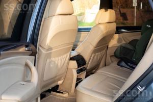 Pelēks BMW X5 2010 Rīga, ar dzinēja tilpumu 3.00 L un nobraukumu 280 tūkst. km par 11650 €, foto 6 vietnē AUTOMOTO.COM.LV