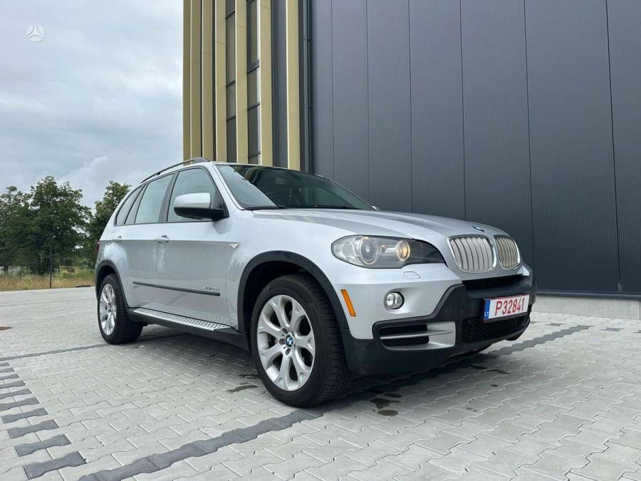 Pelēks BMW X5 2010 Klaipėda, ar dzinēja tilpumu 3.00 L un nobraukumu 232 tūkst. km par 10900 €, foto 1 vietnē AUTOMOTO.COM.LV