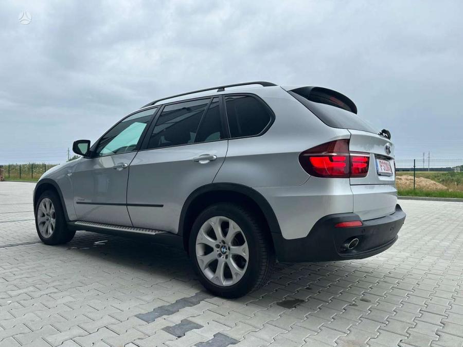 Pelēks BMW X5 2010 Klaipėda, ar dzinēja tilpumu 3.00 L un nobraukumu 232 tūkst. km par 10900 €, foto 6 vietnē AUTOMOTO.COM.LV