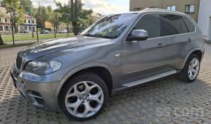 Pelēks BMW X5 2010 Rīga, ar dzinēja tilpumu 3.00 L un nobraukumu 295 tūkst. km par 12990 €, foto 16 vietnē AUTOMOTO.COM.LV