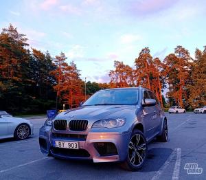 Grey BMW X5 2010 in Kaunas, with an engine capacity of 3.00 L and mileage of 377 thousand km for 8500 €, photo  on AUTOMOTO.COM.LV