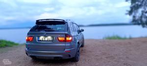 Grey BMW X5 2010 in Kaunas, with an engine capacity of 3.00 L and mileage of 377 thousand km for 8500 €, photo 6 on AUTOMOTO.COM.LV