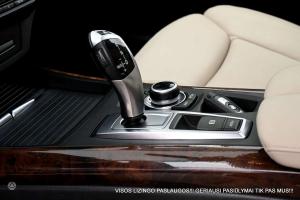 Pelēks BMW X5 2010 Kretinga, ar dzinēja tilpumu 2.98 L un nobraukumu 255 tūkst. km par 10899 €, foto 25 vietnē AUTOMOTO.COM.LV
