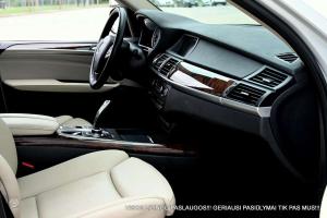 Pelēks BMW X5 2010 Kretinga, ar dzinēja tilpumu 2.98 L un nobraukumu 255 tūkst. km par 10899 €, foto 30 vietnē AUTOMOTO.COM.LV