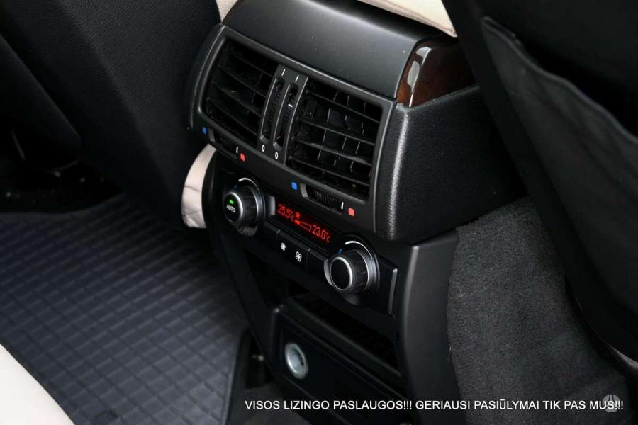 Pelēks BMW X5 2010 Kretinga, ar dzinēja tilpumu 2.98 L un nobraukumu 255 tūkst. km par 10899 €, foto 32 vietnē AUTOMOTO.COM.LV