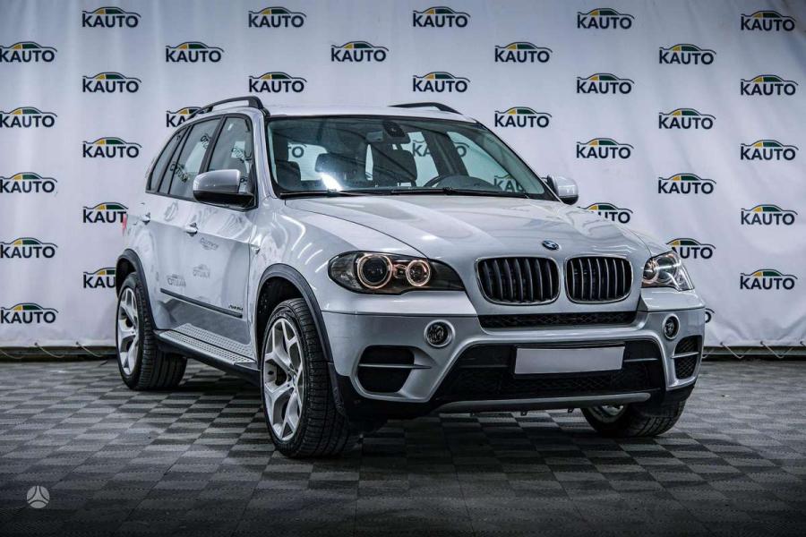 Pelēks BMW X5 2010 Kauņa, ar dzinēja tilpumu 3.00 L un nobraukumu 316 tūkst. km par 9990 €, foto 3 vietnē AUTOMOTO.COM.LV