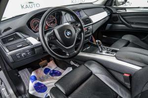 Pelēks BMW X5 2010 Kauņa, ar dzinēja tilpumu 3.00 L un nobraukumu 316 tūkst. km par 9990 €, foto 6 vietnē AUTOMOTO.COM.LV