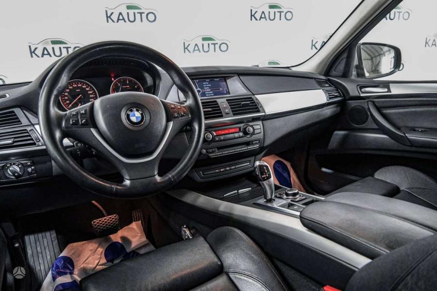 Pelēks BMW X5 2010 Kauņa, ar dzinēja tilpumu 3.00 L un nobraukumu 316 tūkst. km par 9990 €, foto 8 vietnē AUTOMOTO.COM.LV