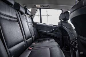 Pelēks BMW X5 2010 Kauņa, ar dzinēja tilpumu 3.00 L un nobraukumu 316 tūkst. km par 9990 €, foto 11 vietnē AUTOMOTO.COM.LV