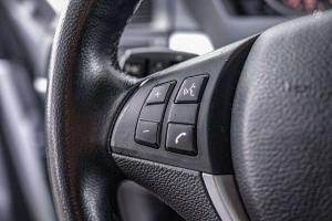 Pelēks BMW X5 2010 Kauņa, ar dzinēja tilpumu 3.00 L un nobraukumu 316 tūkst. km par 9990 €, foto 18 vietnē AUTOMOTO.COM.LV
