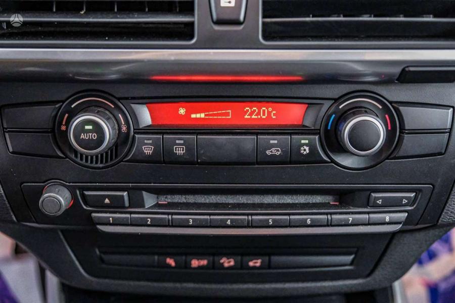 Pelēks BMW X5 2010 Kauņa, ar dzinēja tilpumu 3.00 L un nobraukumu 316 tūkst. km par 9990 €, foto 24 vietnē AUTOMOTO.COM.LV