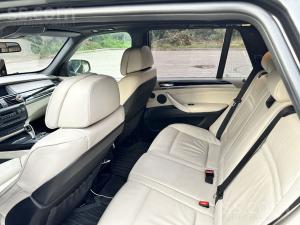 Pelēks BMW X5 2010 Rīga, ar dzinēja tilpumu 3.00 L un nobraukumu 361 tūkst. km par 9800 €, foto 10 vietnē AUTOMOTO.COM.LV