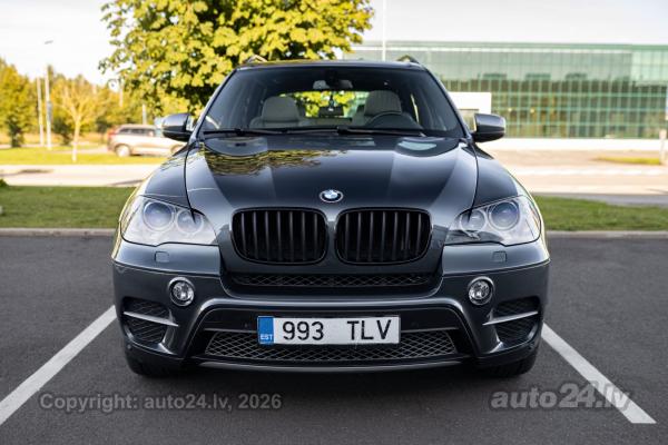 Pelēks BMW X5 2010 Tallina, ar dzinēja tilpumu 3.00 L un nobraukumu 255 tūkst. km par 11499 €, foto 1 vietnē AUTOMOTO.COM.LV