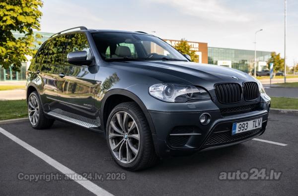 Pelēks BMW X5 2010 Tallina, ar dzinēja tilpumu 3.00 L un nobraukumu 255 tūkst. km par 11499 €, foto 3 vietnē AUTOMOTO.COM.LV