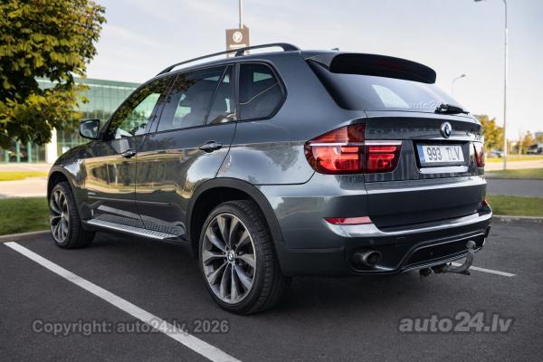 Pelēks BMW X5 2010 Tallina, ar dzinēja tilpumu 3.00 L un nobraukumu 255 tūkst. km par 11499 €, foto 5 vietnē AUTOMOTO.COM.LV