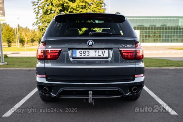 Pelēks BMW X5 2010 Tallina, ar dzinēja tilpumu 3.00 L un nobraukumu 255 tūkst. km par 11499 €, foto 7 vietnē AUTOMOTO.COM.LV