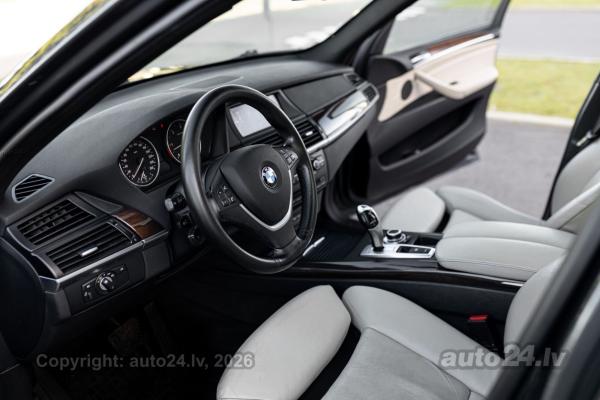 Pelēks BMW X5 2010 Tallina, ar dzinēja tilpumu 3.00 L un nobraukumu 255 tūkst. km par 11499 €, foto 8 vietnē AUTOMOTO.COM.LV