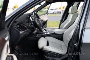 Pelēks BMW X5 2010 Tallina, ar dzinēja tilpumu 3.00 L un nobraukumu 255 tūkst. km par 11499 €, foto 22 vietnē AUTOMOTO.COM.LV